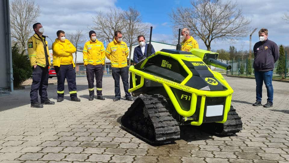 @fire testet taktischen Einsatzroboter „Alpha Wolf R1“ | @fire